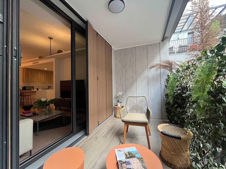 W* | Chic Urban 3br W/ Sunny Terrace In Chueca - Madrid