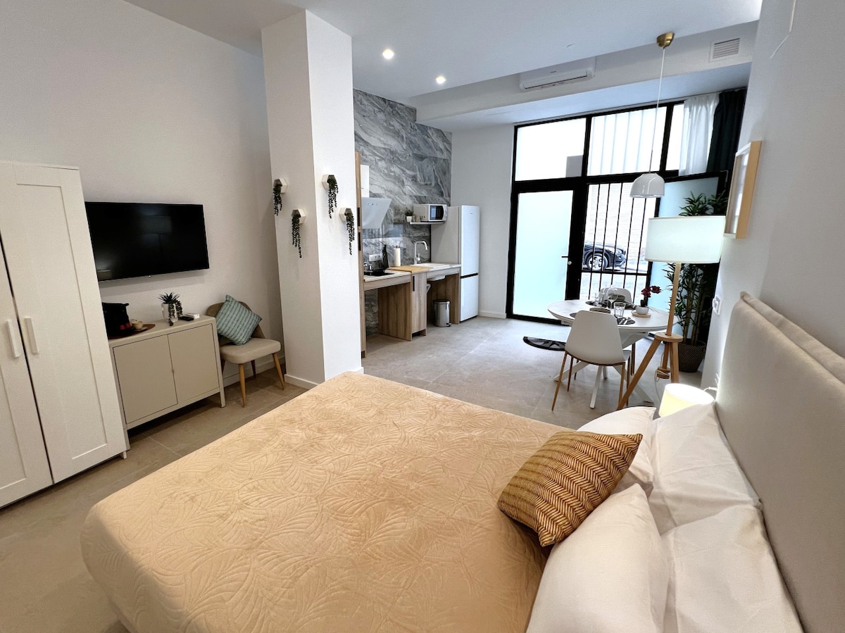 Loft Valencia - N8 Urban Ayora A - Airbnb