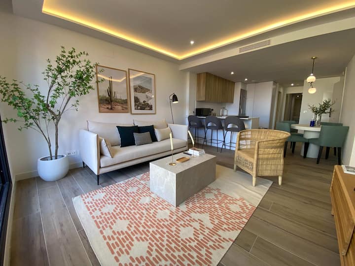 W* | Stylish 2br W/ Sunny Terrace In Chueca - Madrid