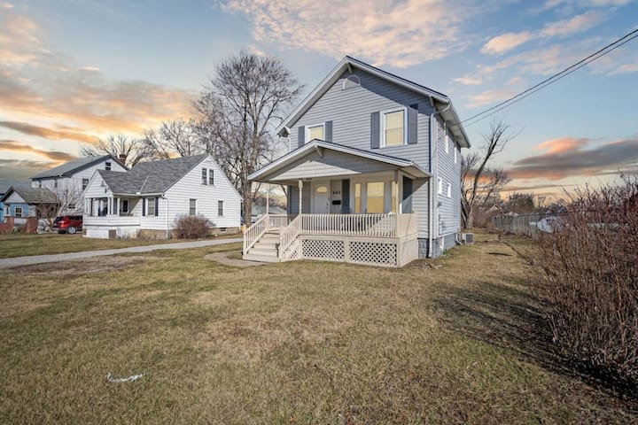 3br Home In Lorain Near Lake Erie & Cedar Point - Amherst, OH