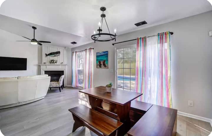 3br Hidden Courtyard Escape! - Harrisburg, NC