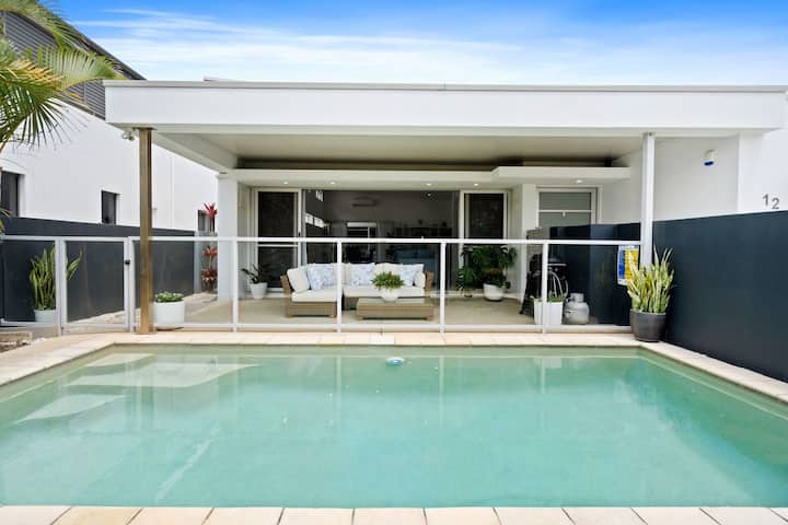 Ocean Breeze On Malibu - Kingscliff