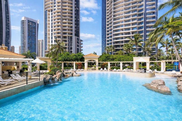 Level 27 Skyline Ocean Escape 2br Apt - Gold Coast