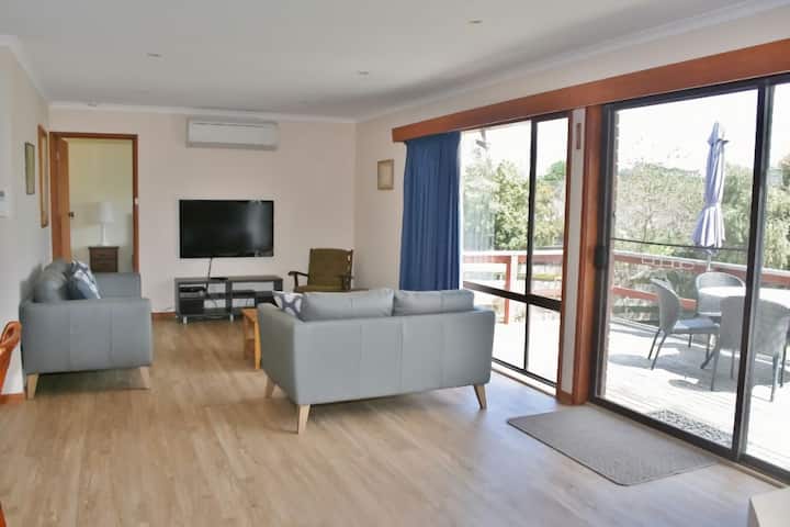 Laura's At Pambula Beach - Merimbula