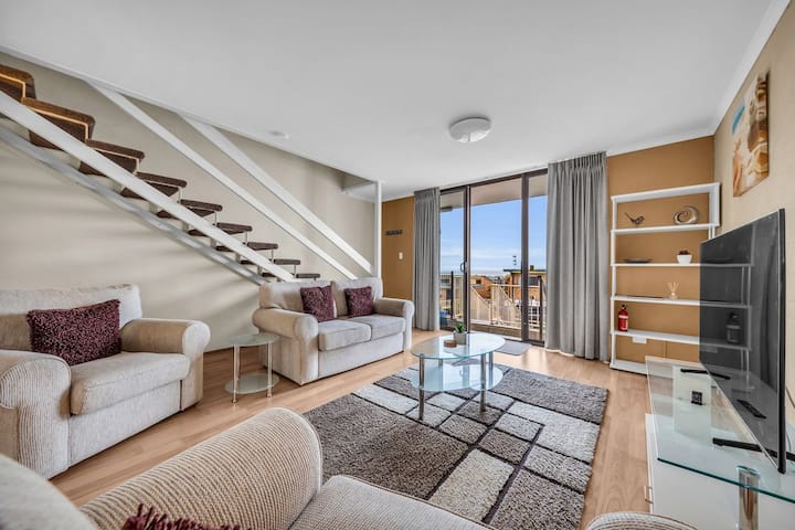 Hydra 8 - Pambula Beach