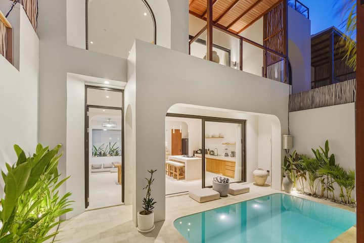 Breeze Villa – 2br Coastal Retreat In Uluwatu - Australia