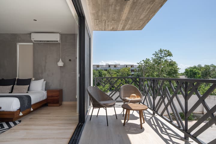 Exclusive 2br With Pool, Gym & Beach Club Access - Playa Paraíso