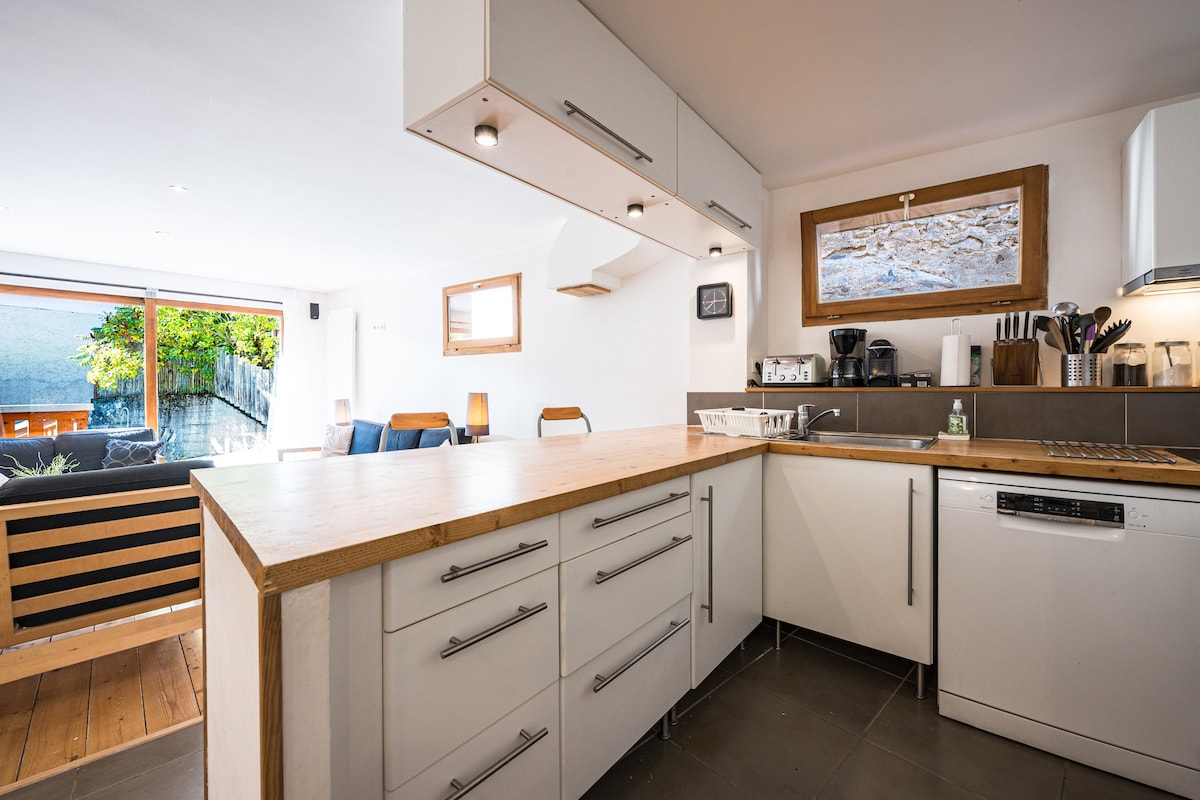 La Grange - Chalet DDA La Combe - Appartements à louer à Les Belleville ...