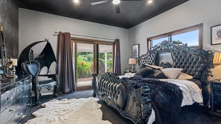 Koru Escapes Manor - Maitland