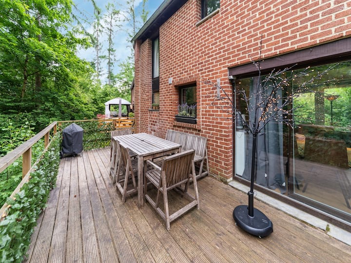 Chalet à Hastière Près Du Château - Hastière