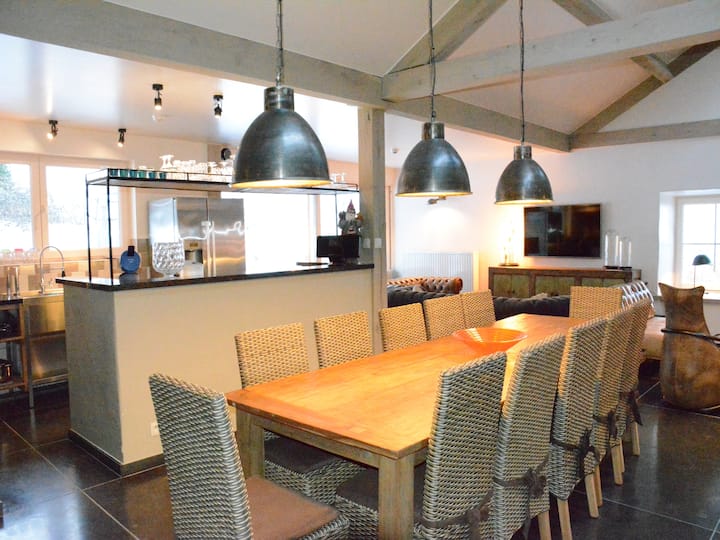 Villa Avec Jacuzzi Dans Un Quartier Calme - Bouillon