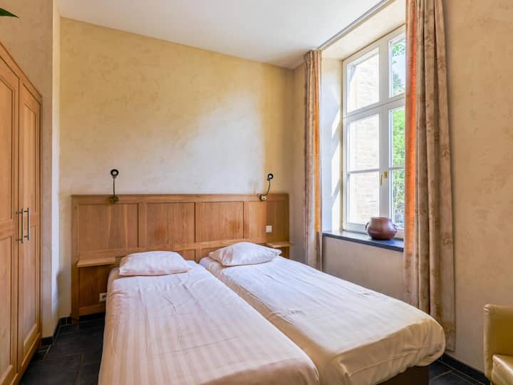 Appartement Dans Un Château Du Xvie Siècle - Aywaille