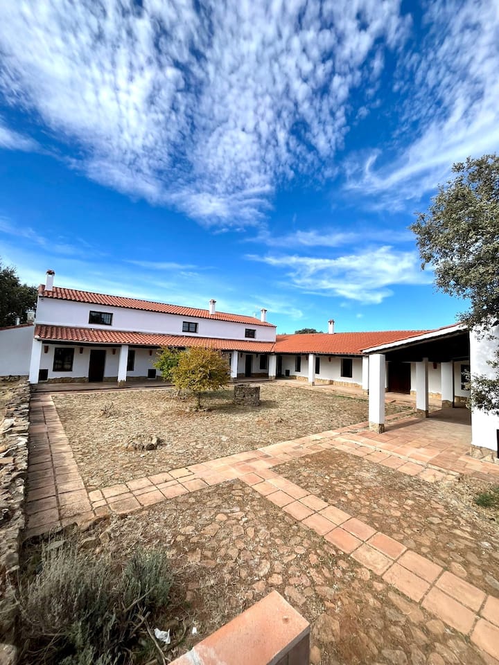 Cerro Caña: Naturaleza, Confort Y Exclusividad - Peñarroya-Pueblonuevo