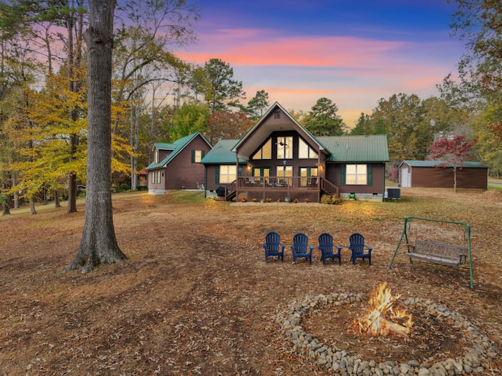 Whiskey Cove: Lakefront, 2 Fireplaces, 2 Firepits - White Pine, TN