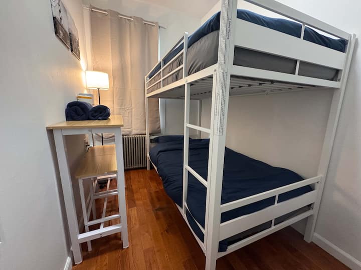 Room In Chelsea 2 With Kitchen,  Shared Bathroom - New York City
