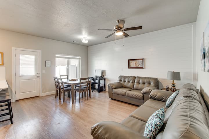 25 Mi To Cedar Breaks: Unit W/ Furnished Patio! - Cedar City, UT