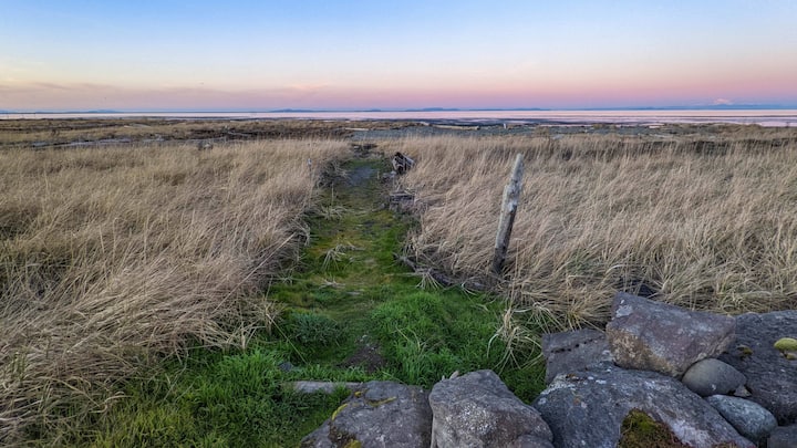 Dungeness Bungalow Waterfront Property - Sequim, WA