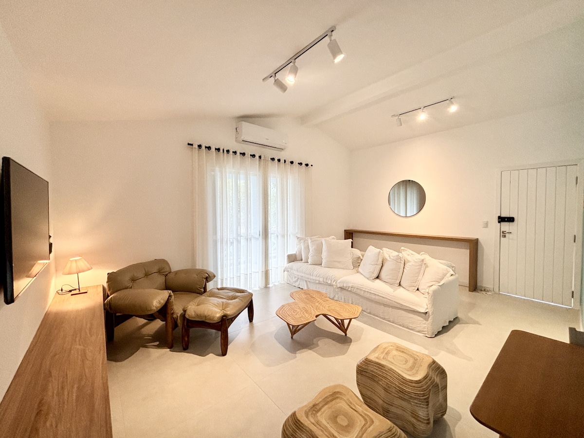 House 50m from the beach | Daniela Beach - Airbnb