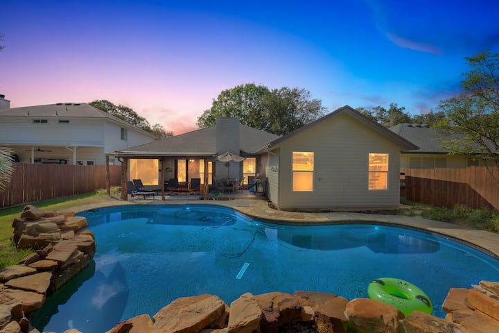 Stunning Central Sa Home W/pool, Fenced Yard - Emerald Forest - San Antonio