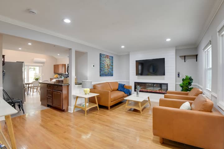 Great For Gatherings! Charming Woodbridge Duplex - Woodbridge, VA