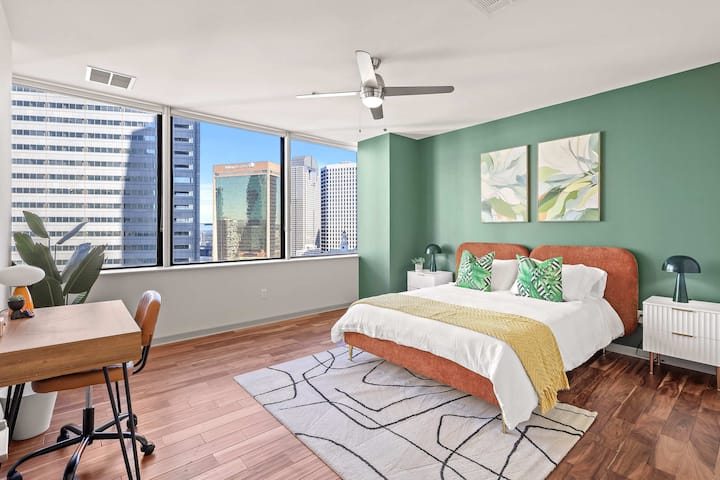 Emerald Tower 1br | Pool + Dazzling Skyline Views - Dallas