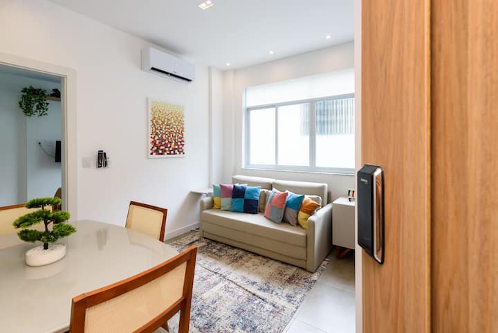 Modern Apartment In Copacabana | Mfb 76/203 - Brazil
