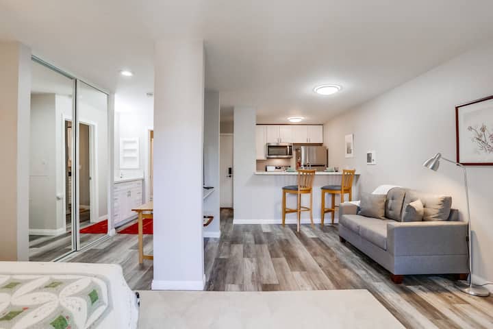 Hilltop Haven - San Diego, CA