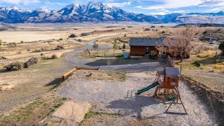 Leisure On Leo - Your Paradise Retreat - Emigrant, MT
