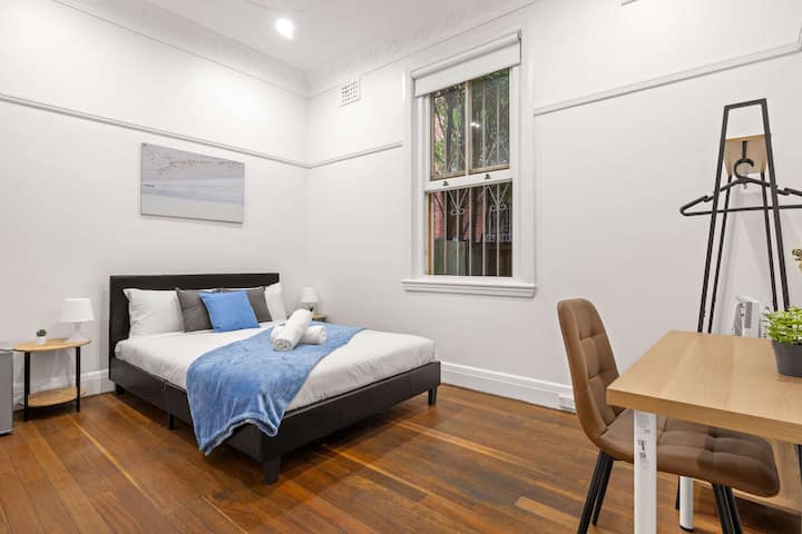 Kensington Double Room - Central & Affordable - Randwick