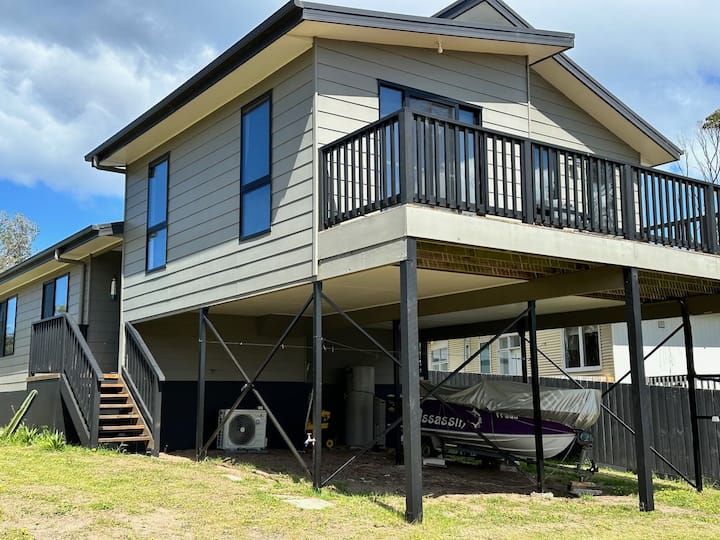 Escape To Henry's Inlet View. - Inverloch