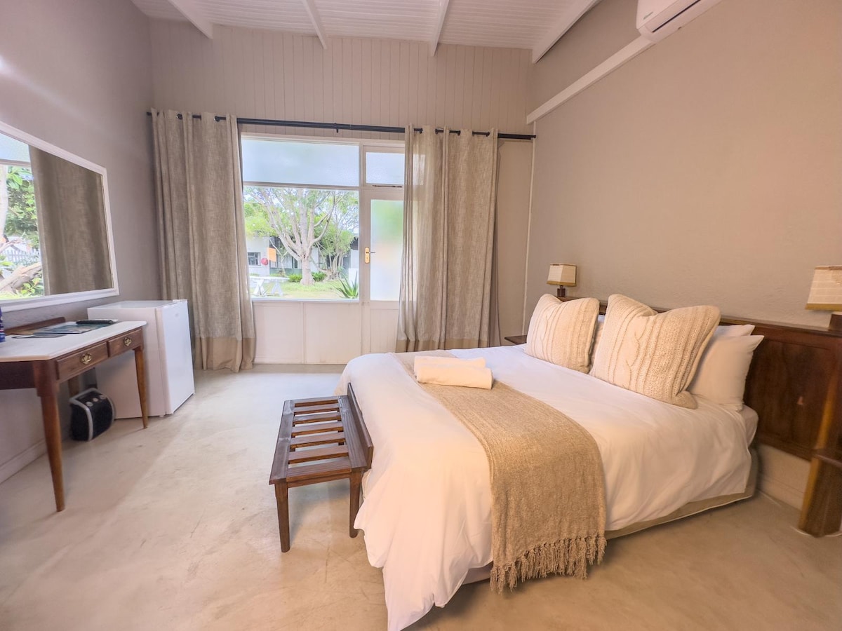 Chambre 8 : chambre à deux lits avec douche - Guest house à louer à ...