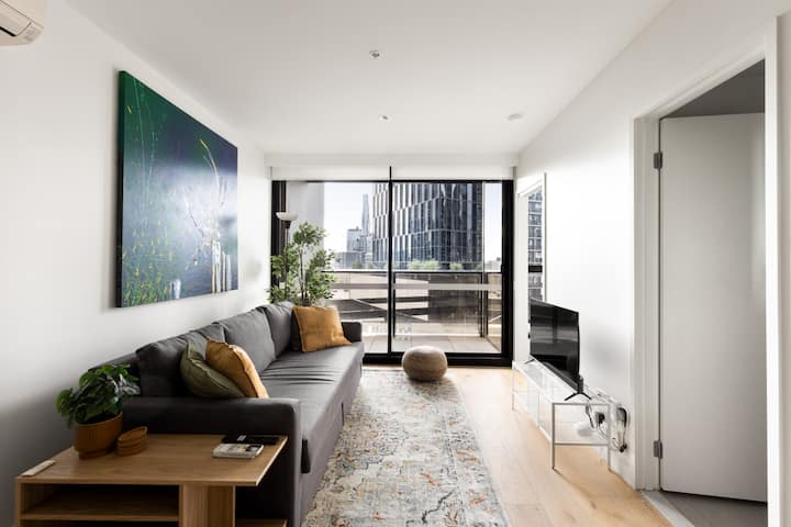 Free Parking - 2 Bed / 2 Bathroom Modern Apartment - Melbourne