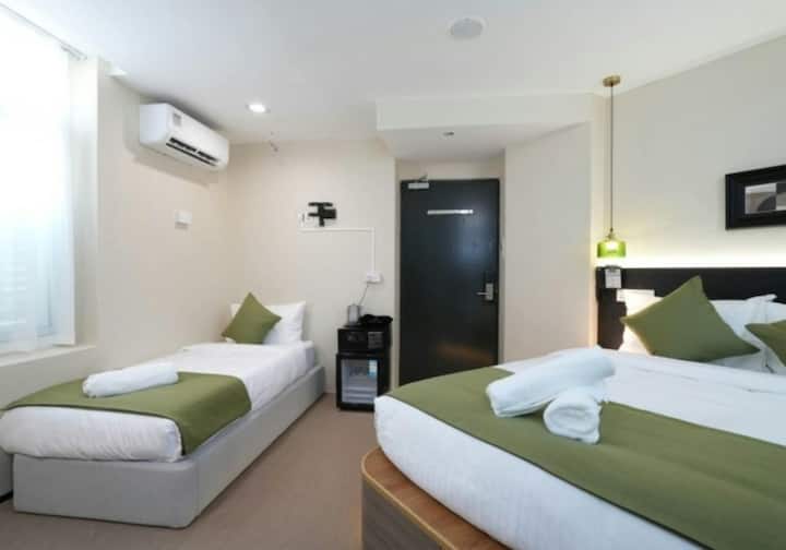 Executive Family Room, In Vibrant Chinatown - Newton