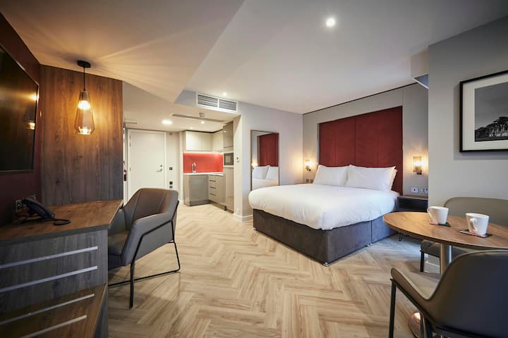 City Views Close To Arts & Culture - York