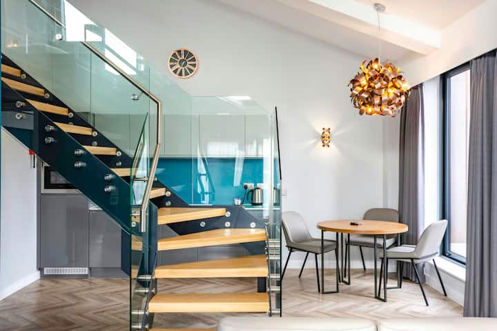 2-bedroom Loft Suite With Easy City Access - Fulford