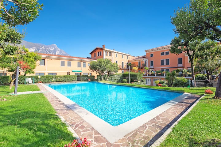 Lake Front Bogliaco - Happy Rentals - Gargnano