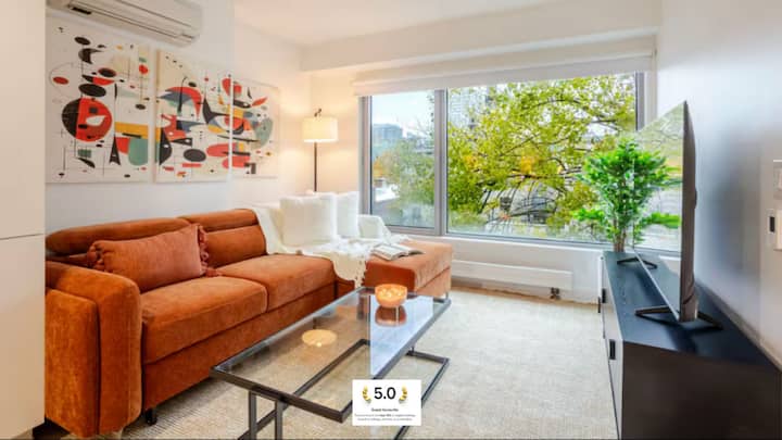 Premium Stay In Montreal | Indoor Parking - Montreal