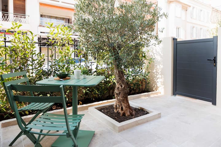 Suite Cigale Verte Avec Terrasse/patio à Antibes - Golfe-Juan