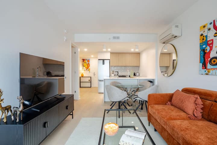 Montreal City Living | Bbq Terrace + Parking - Lasalle