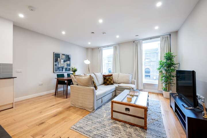 The N. 1 Two Bedroom By Camden High Street - London