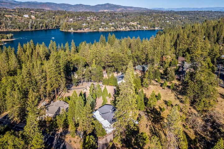 Yosemite Retreat W/ Fire Pit & Lake Access - Yosemite National Park