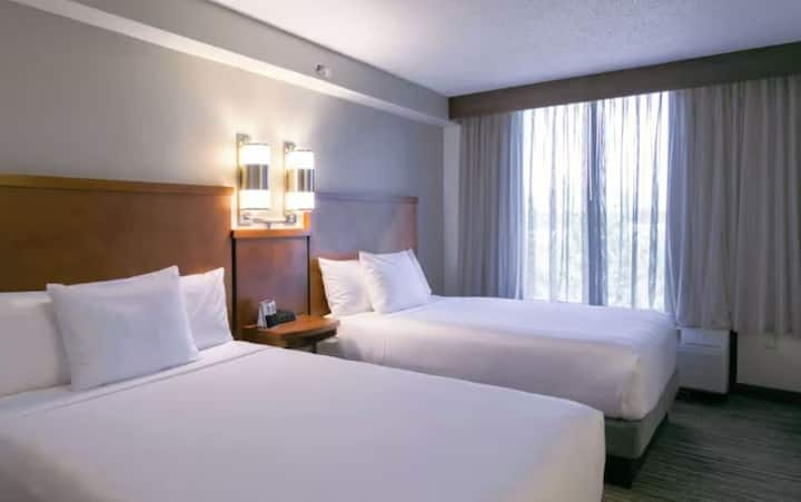 2 Modern & Stylish Rooms Near Coolsprings Galleria - Franklin, TN