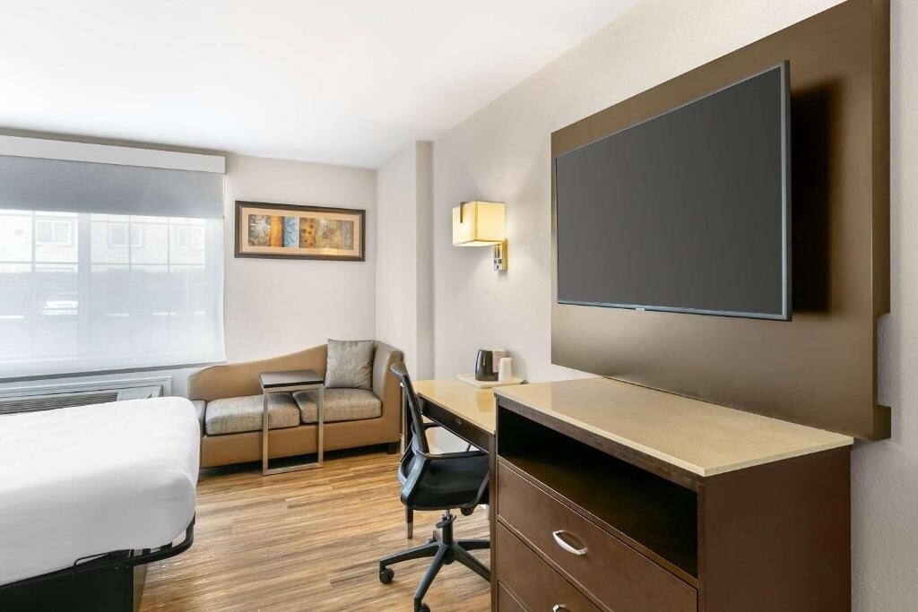 Einfacher Zugang zur Innenstadt | 2 moderne Einheiten - Hotels zur ...