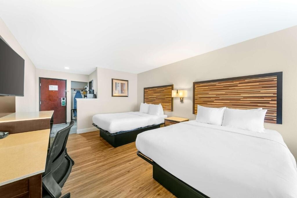 Einfacher Zugang zur Innenstadt | 2 moderne Einheiten - Hotels zur ...