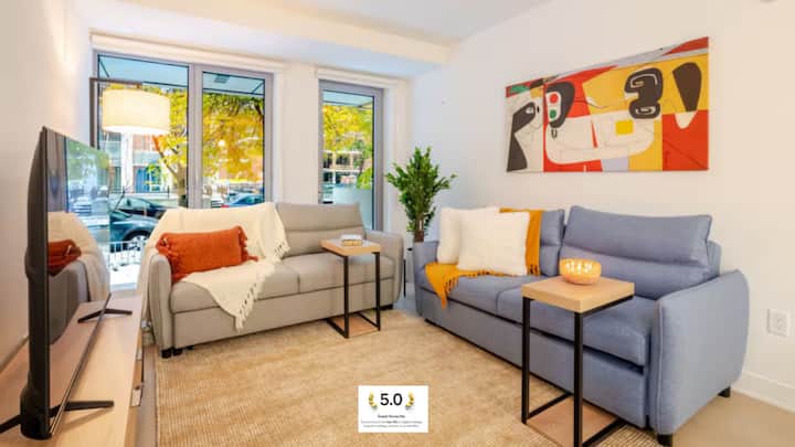 Luxury Living In Mtl | Rooftop Bbq + Parking - Montreal