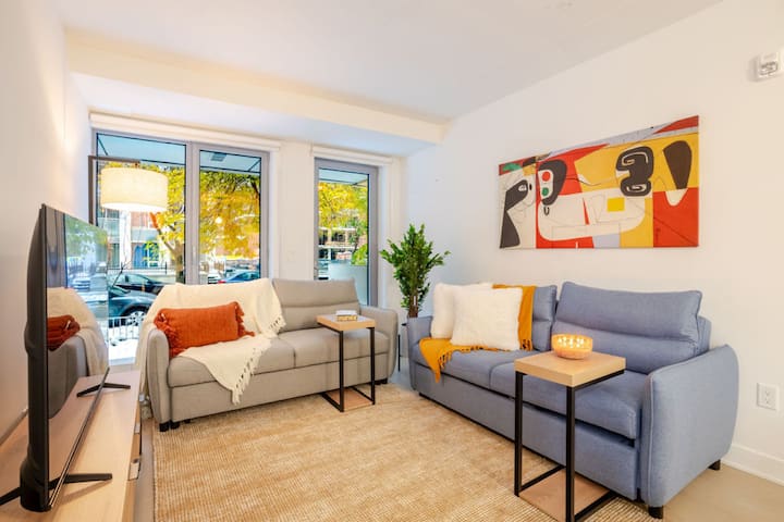 Luxury Living In Mtl | Rooftop Bbq + Parking - Montreal