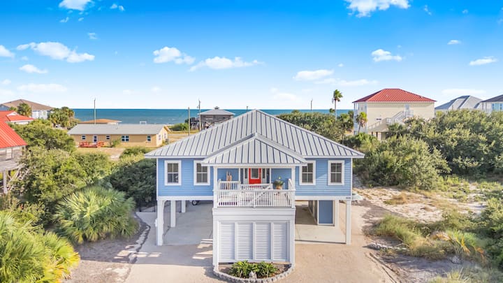 Pet-friendly Home W/ Heated Pool, Near Beach - St. George Island, FL