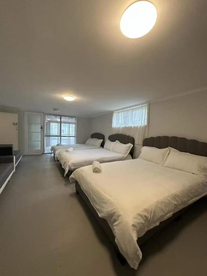 5 Beds Studio, 77b Slacks Rd, Awapuni - Palmerston North