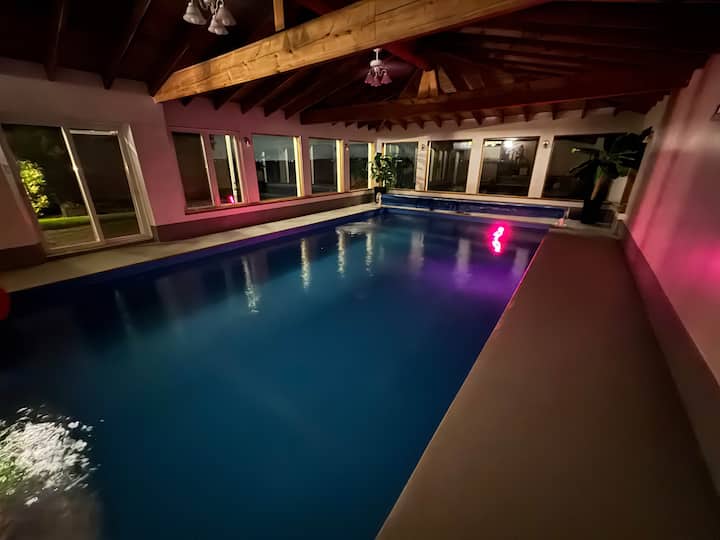 Piscine Intérieur Chauffée | Maison Au Bord Du Lac - Mirabel