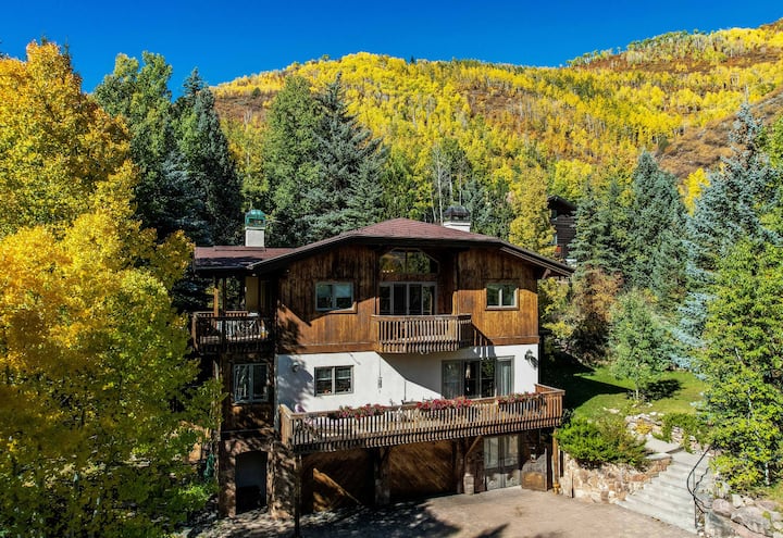 Vail Hideaway | Forest Views, Deck & Comfort - Vail, CO